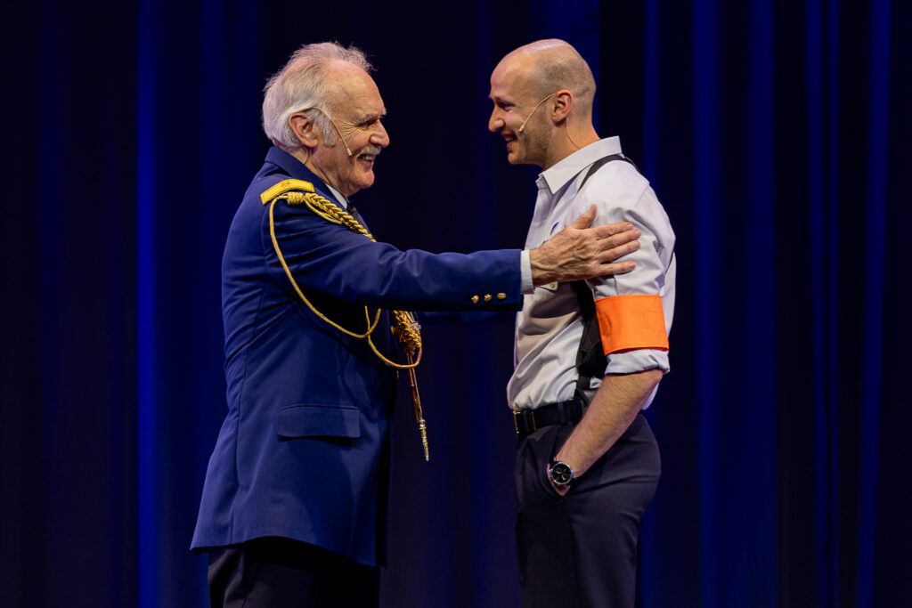 Pieter Van In neemt afscheid met een geslaagde mix van spanning en emotie