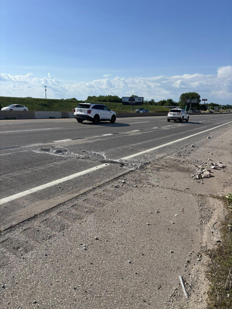 Neenah police report road closure due to road buckling