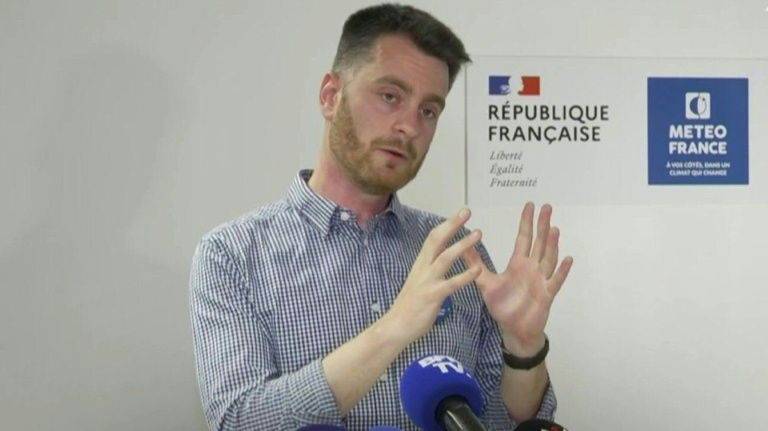La France suffoque sous le « dôme de chaleur », 13 départements en ...