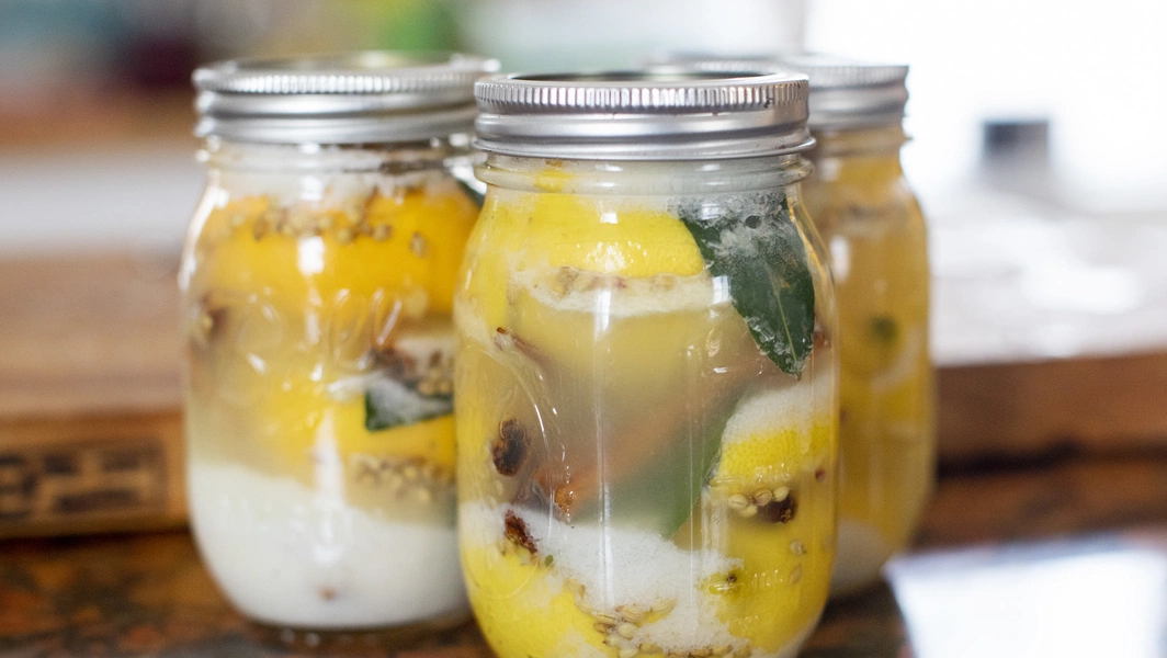 Mason jar magic for modern kitchens