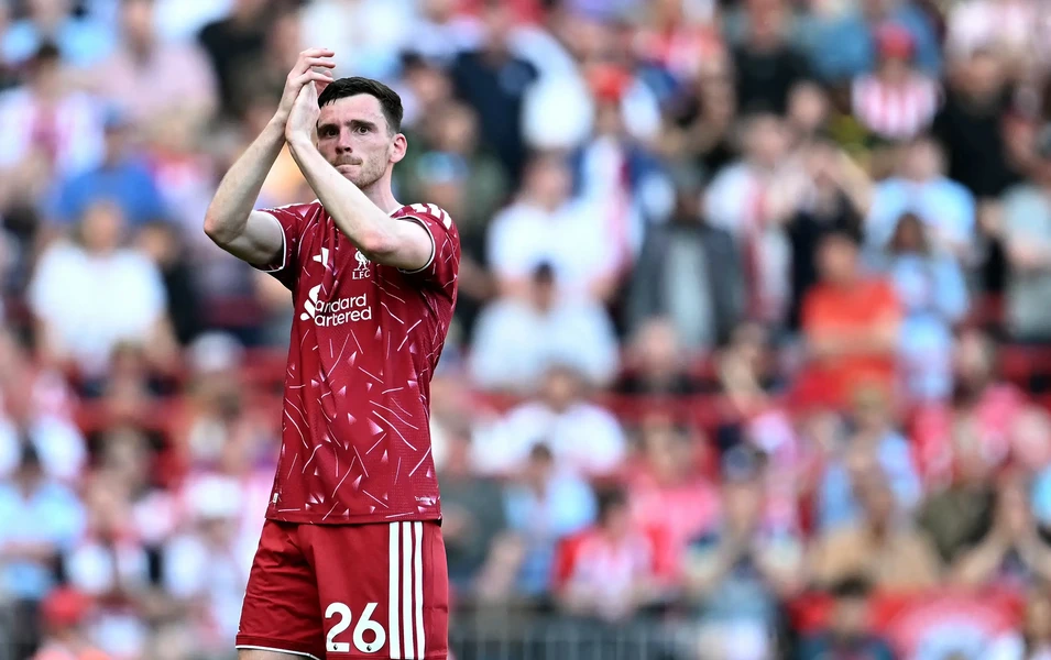 Juventus bid to hijack Robertson’s Tottenham move