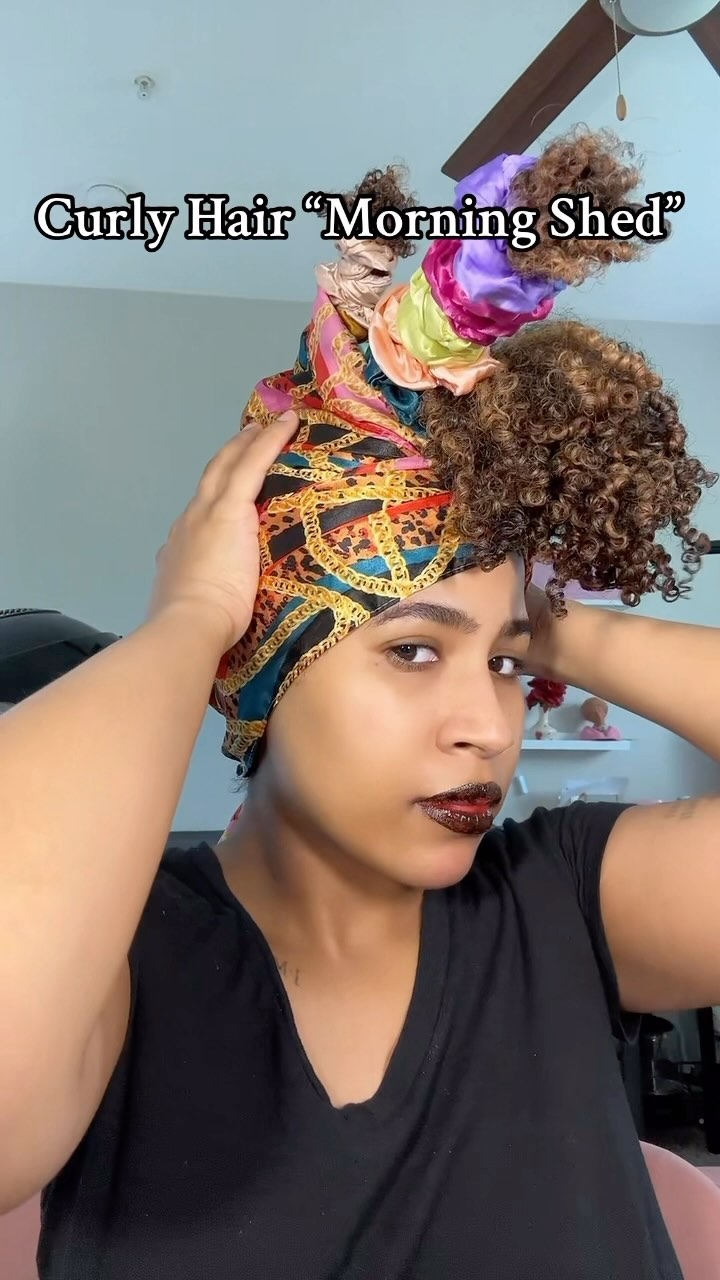 Curly hair morning shed routine