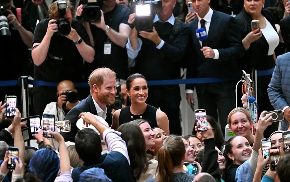 Harry and Meghan eye royal thaw amid financial strain