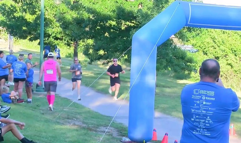 Wichita gets its ‘rear in gear’ at colon cancer awareness run