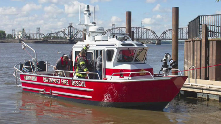 Davenport to christen Big Red, its new fire rescue boat