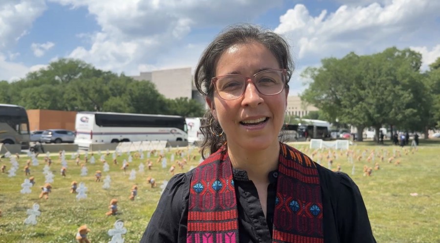 Border Report live: Pastor denounces child detention at US Capitol rally