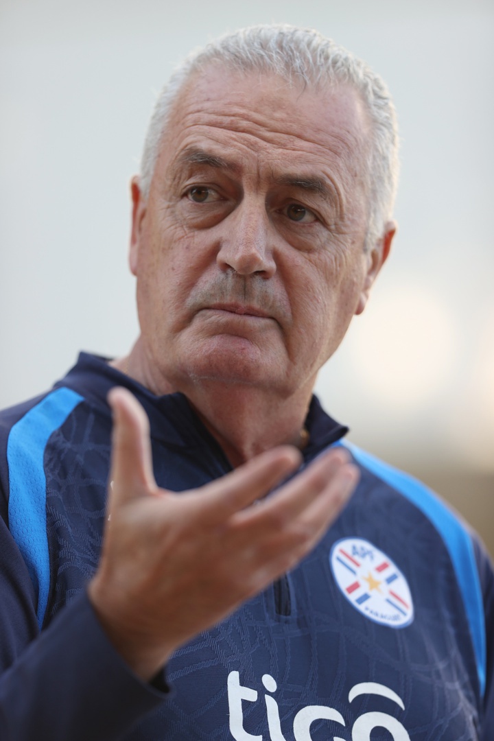 Gustavo Alfaro aún no vio la mejor versión de Paraguay