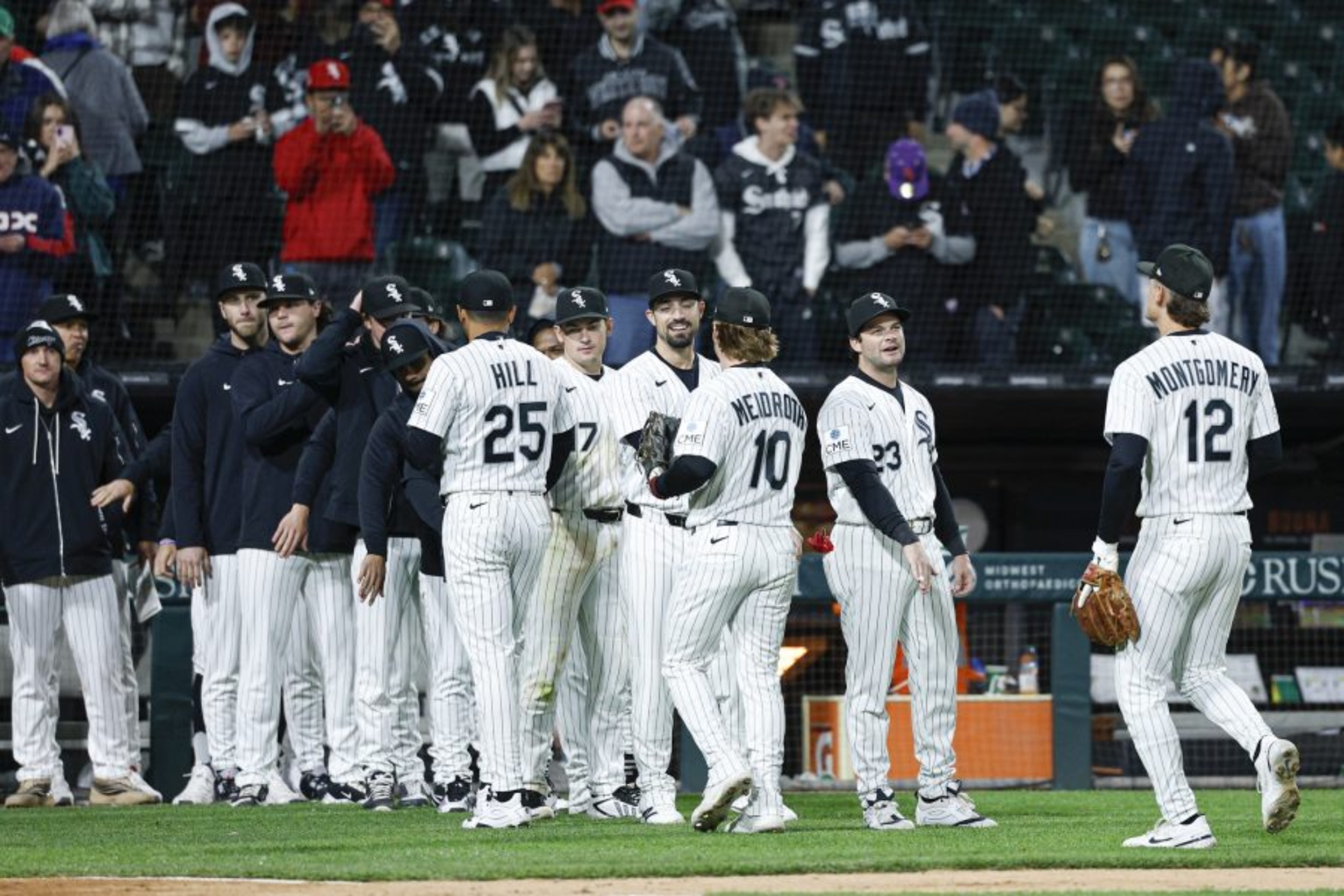 Chicago White Sox considered pretender by Sports Illustrated