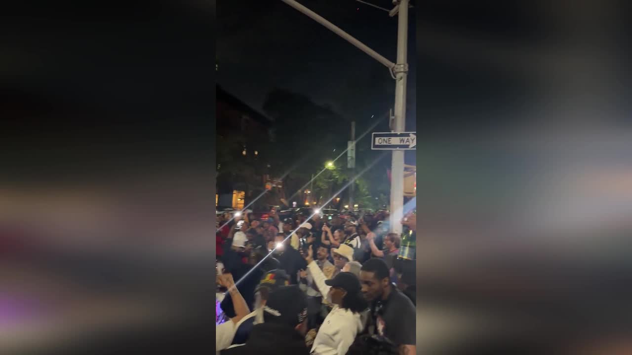 Knicks fans take over Brooklyn streets in massive playoff victory ...