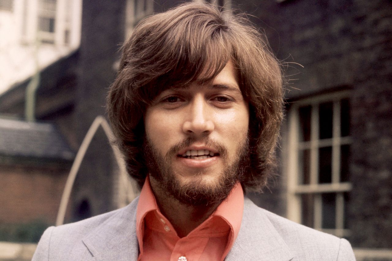 'RIP Barry Gibb' Facebook page got nearly 1 million likes, but the Bee ...