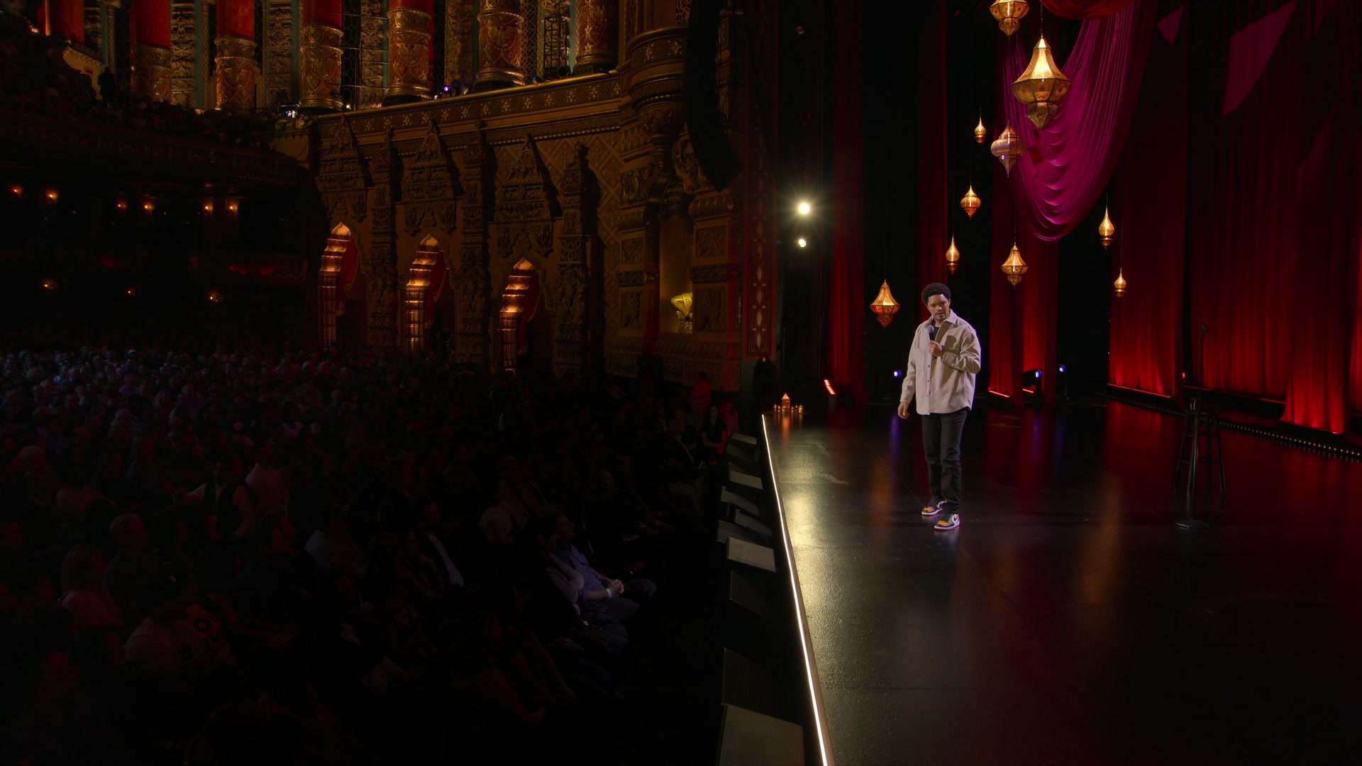 Trevor Noah’s Paris disaster turned into a lesson about French culture