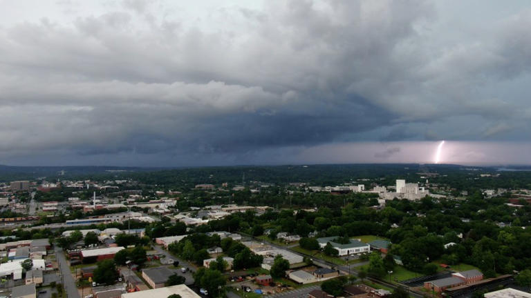 Stormy pattern continues with heavy rain and flash flooding concerns