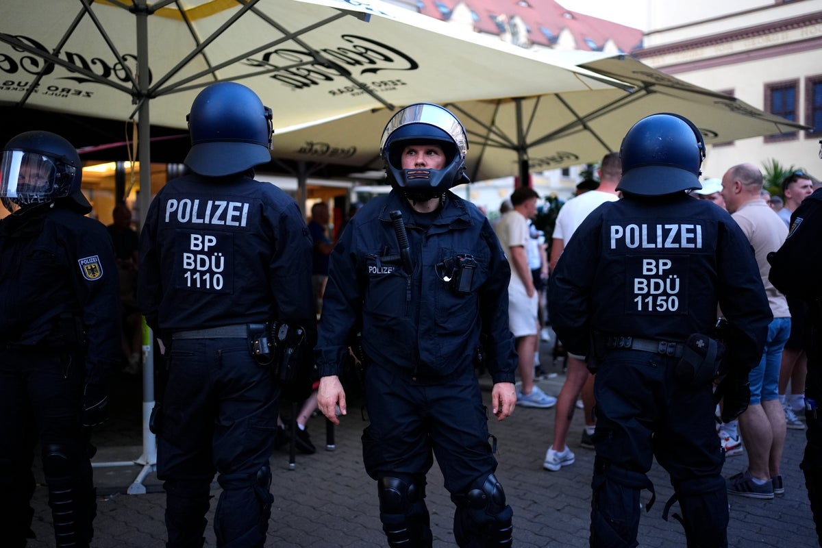 Police intervene in clash ahead of Conference League final
