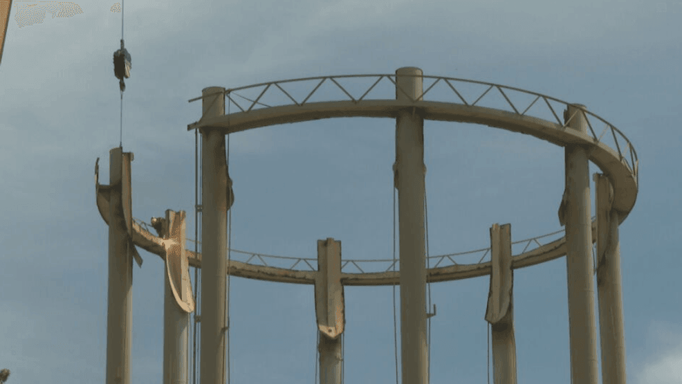 Flushing's iconic smiley face water tower demolished