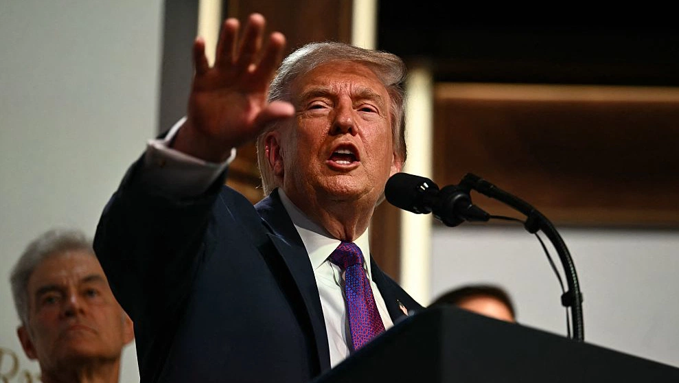 Polls show steep drop in public confidence in Trump’s health