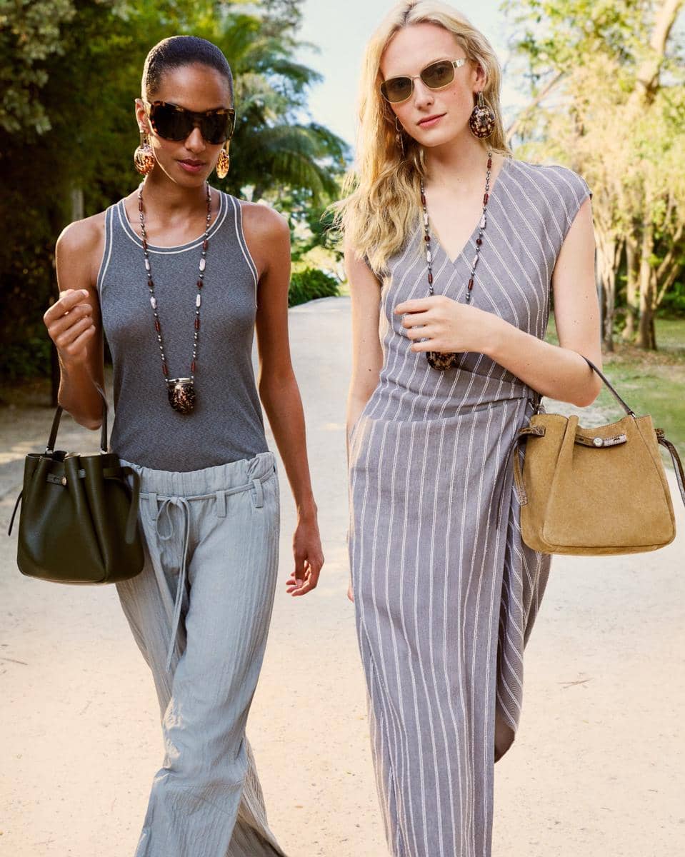 Alex Consani & Sacha Quenby bintangi Tory Burch summer 2026 campaign