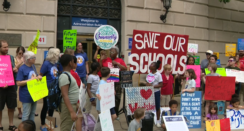 Pittsburgh Public Schools community members speak on school closure ...