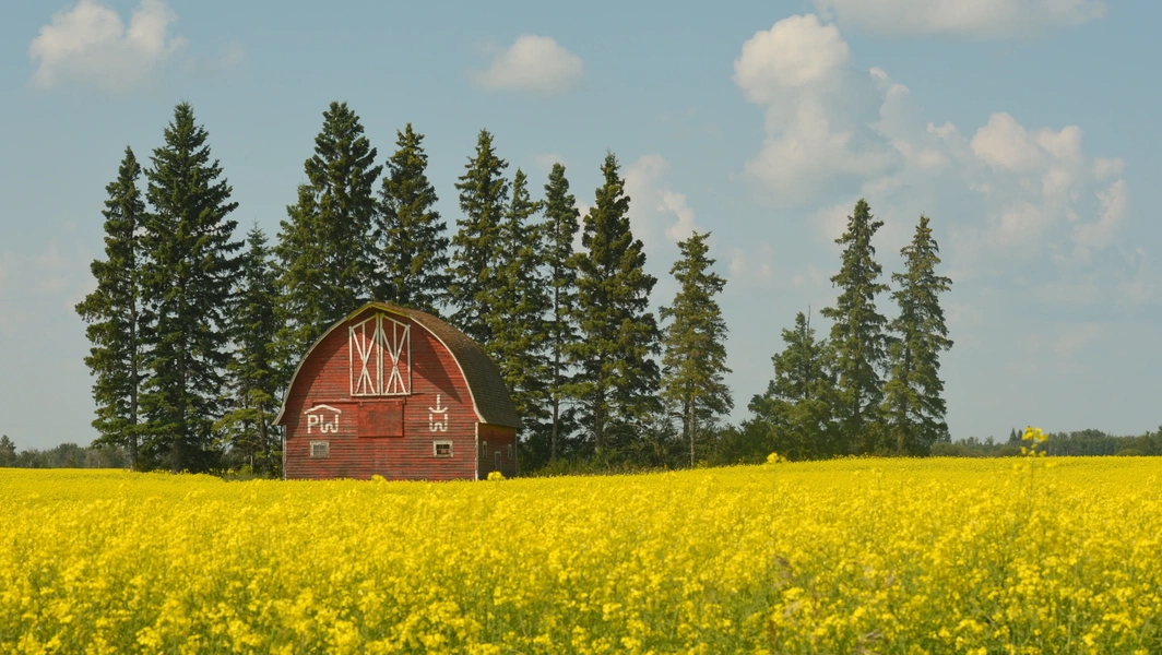 Prairie blocking pattern locks in heat and storm threats