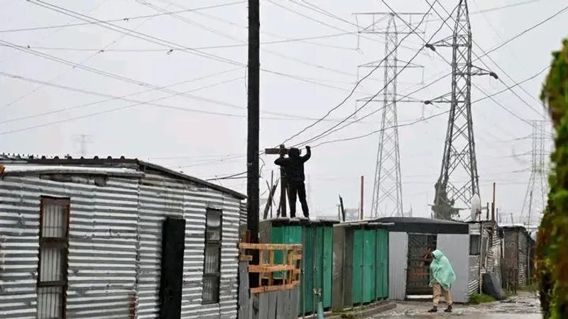Real-time reports show flood damage persisting days after Cape Town storms