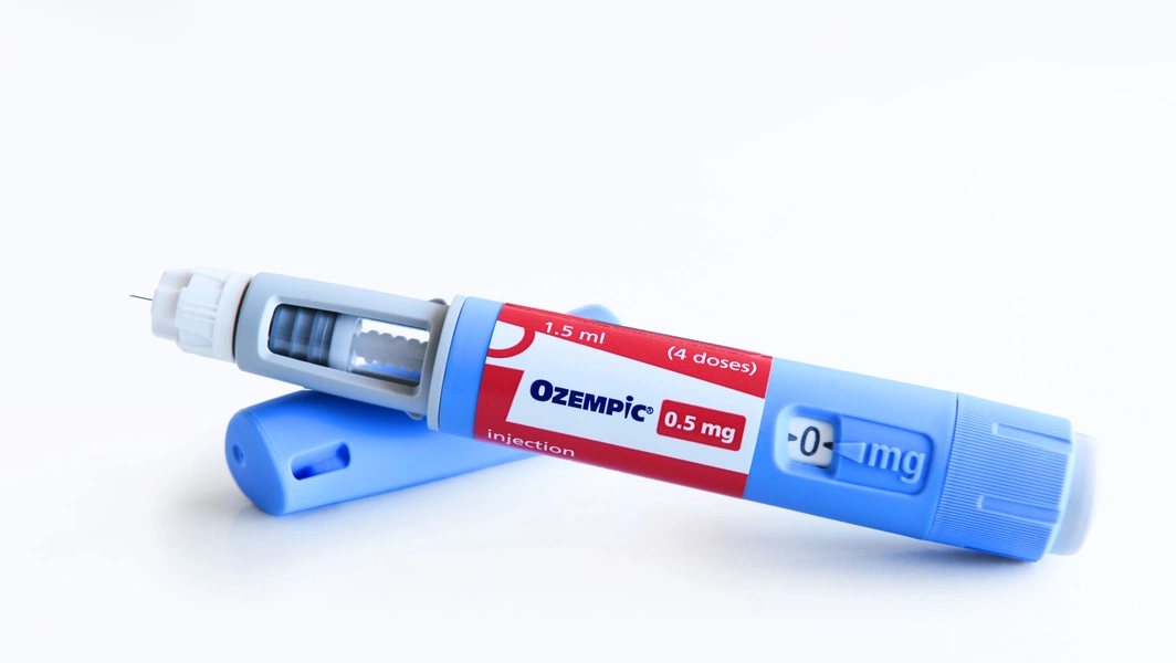 Experts warn Ozempic users of bone loss and heat risks