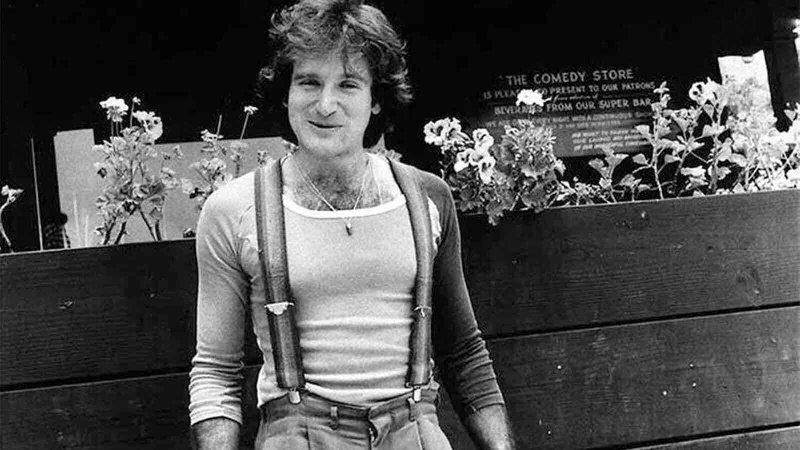 15 retro photos showing classic comedians at work