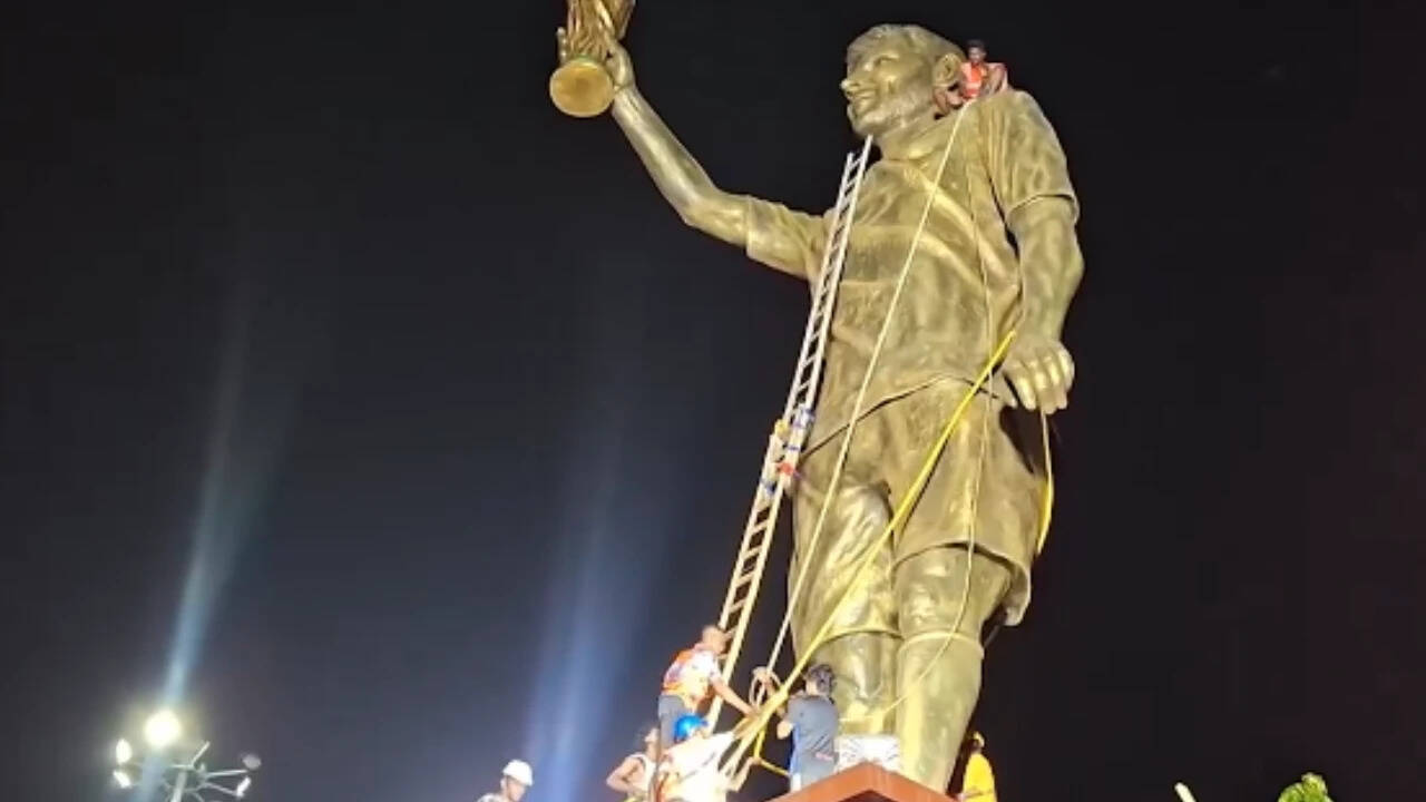 Govt looks for new sites to relocate Messi statue in Bengal's Lake Town