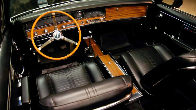 Jay Leno drives a rare 428-powered Pontiac almost nobody remembers