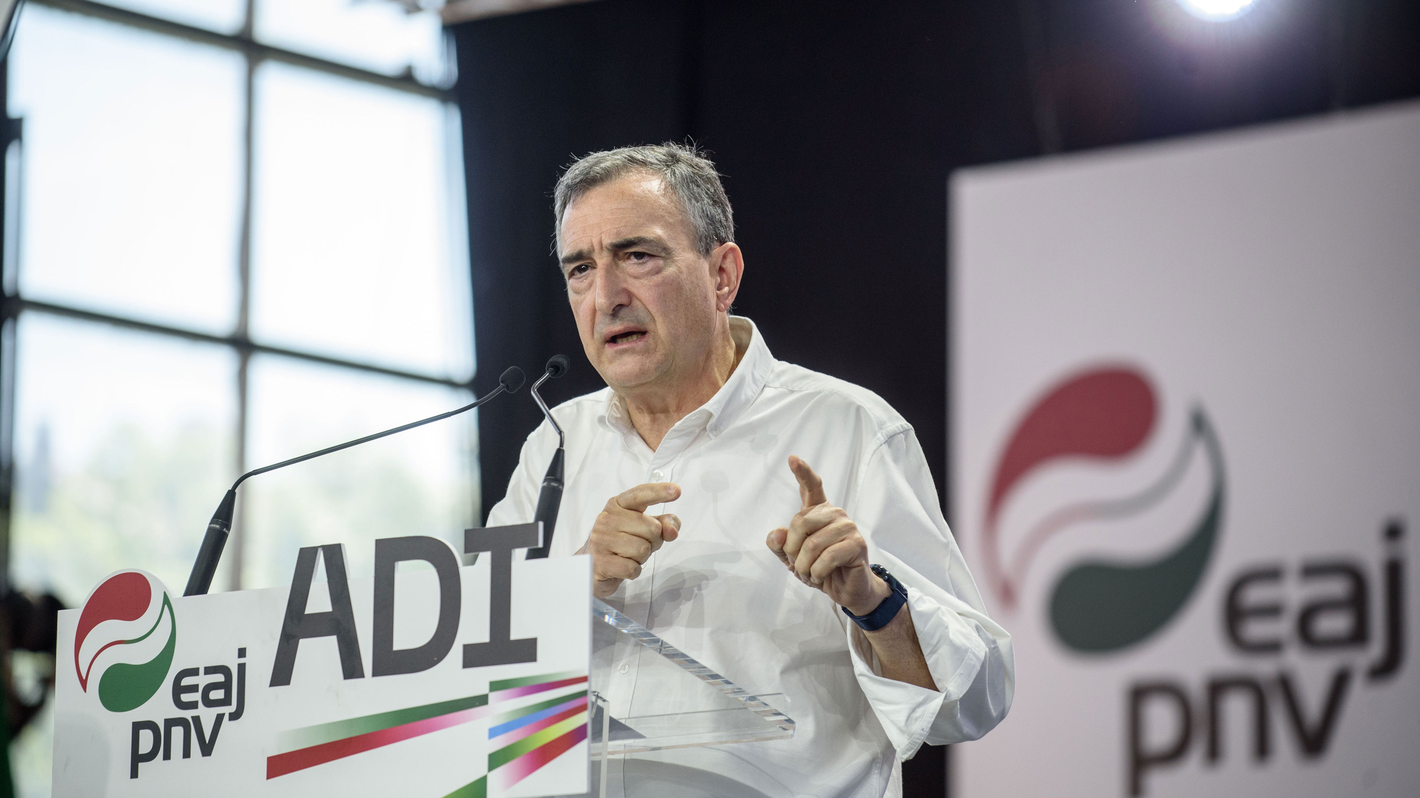 Aitor Esteban dice que "la legislatura ha llegado a su fin" y eleva la ...