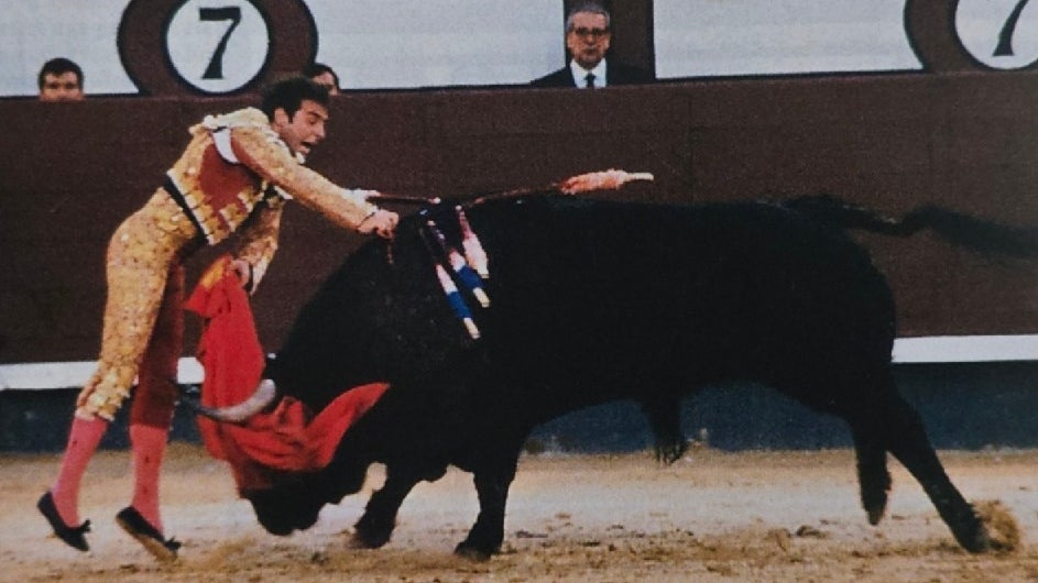 Treinta años del asalto a la cátedra: Enrique Ponce y su épica obra a ...