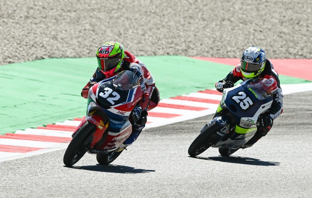 Beneran gacor! Debut di Moto3 Junior, Kiandra Ramadhipa langsung gondol ...