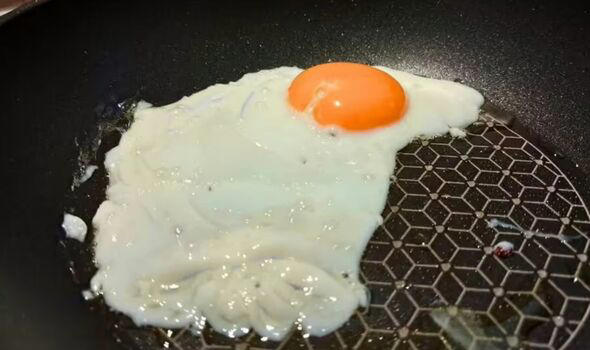 Fried eggs are better if you ditch olive oil and butter for a simpler ...