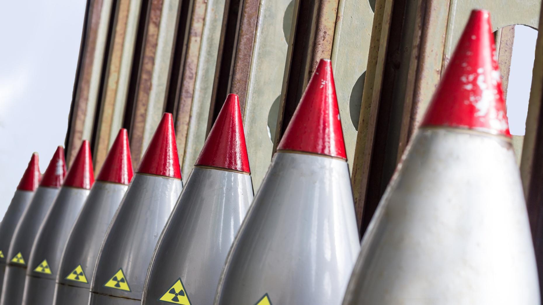 Sådan fik forskellige lande atomvåben gennem tiden