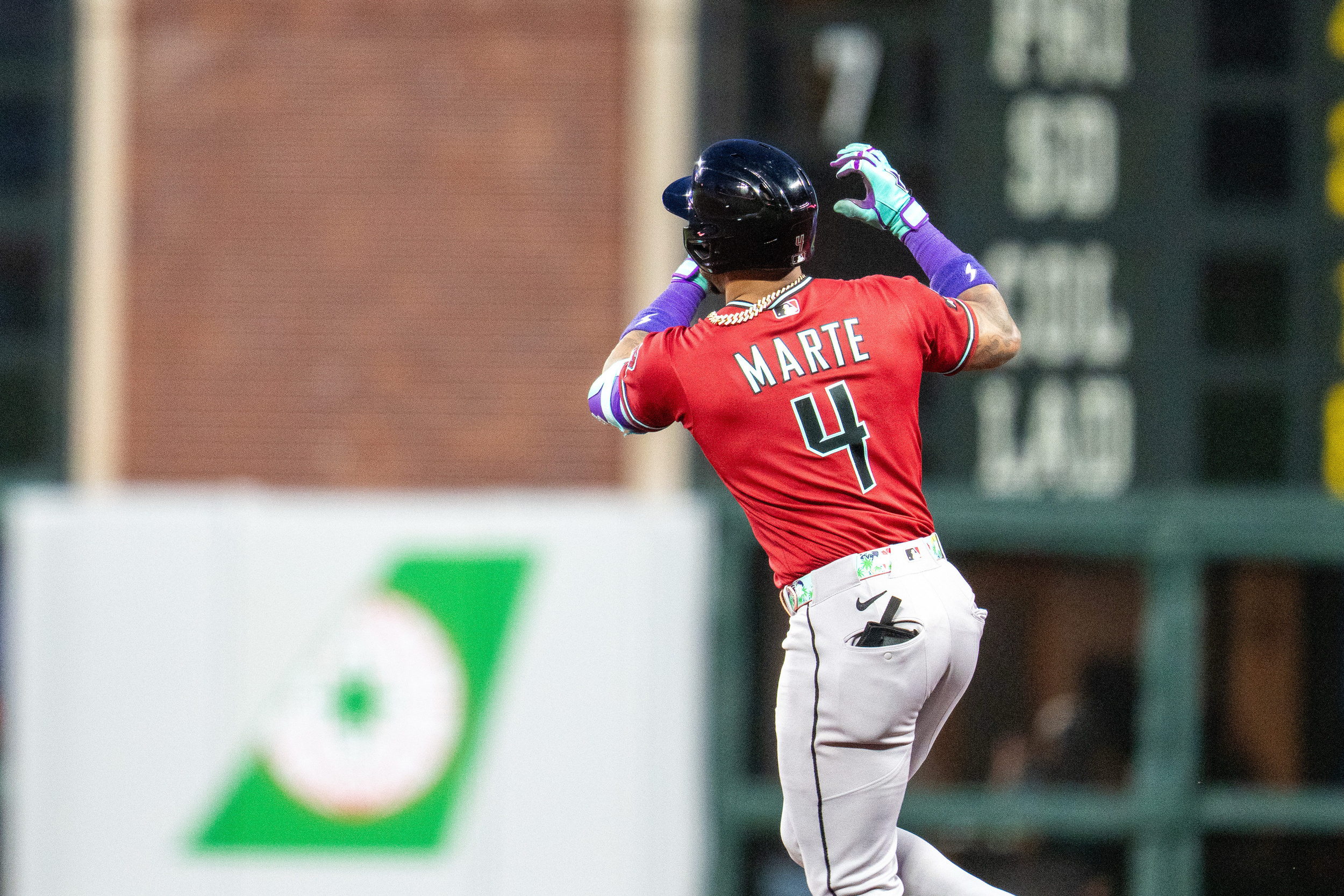 Ketel Marte’s massive home run brings crazy reactions from MLB fans