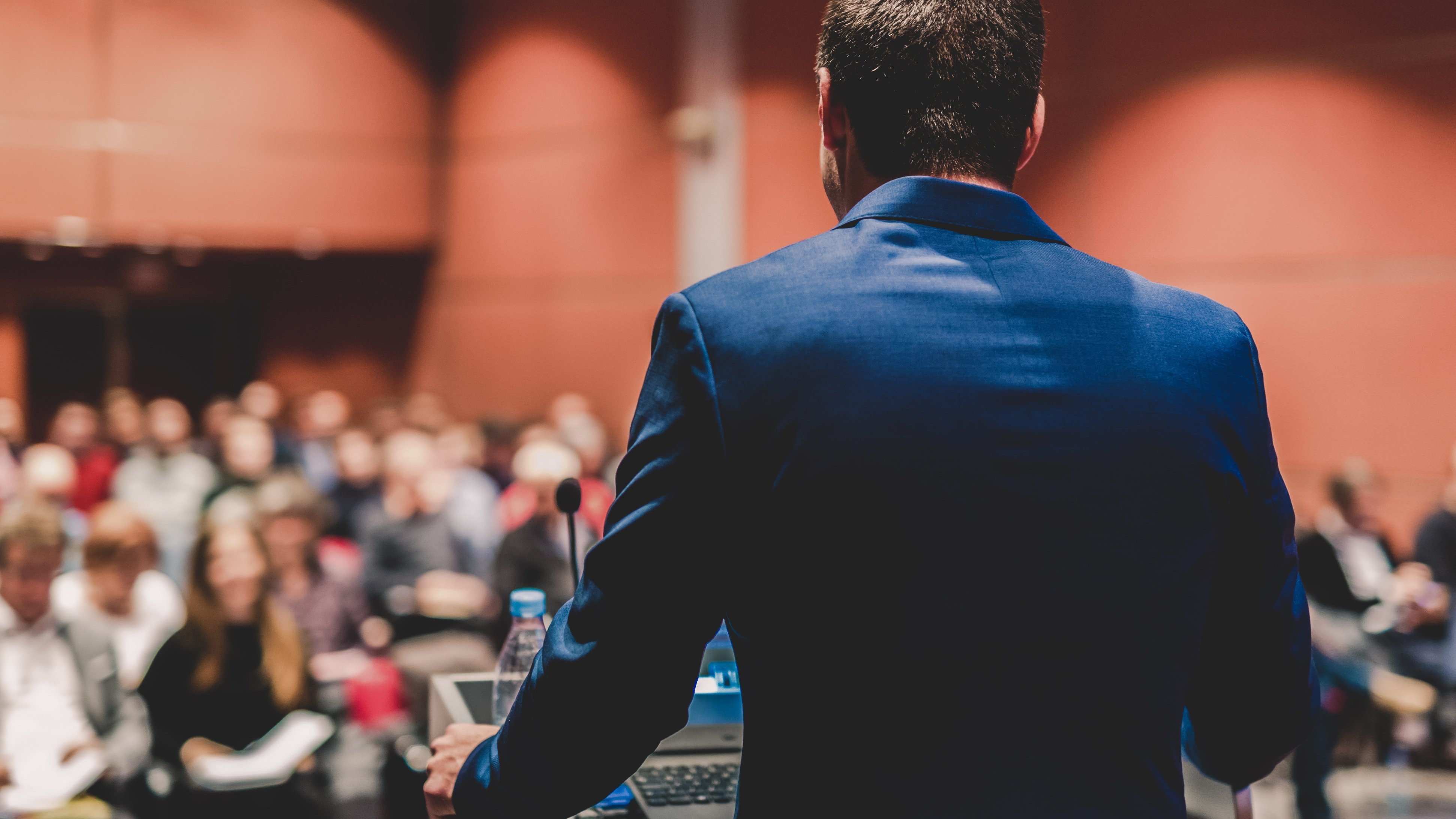 Kontrowersyjna konferencja w Warszawie. Pojawią się byli ...
