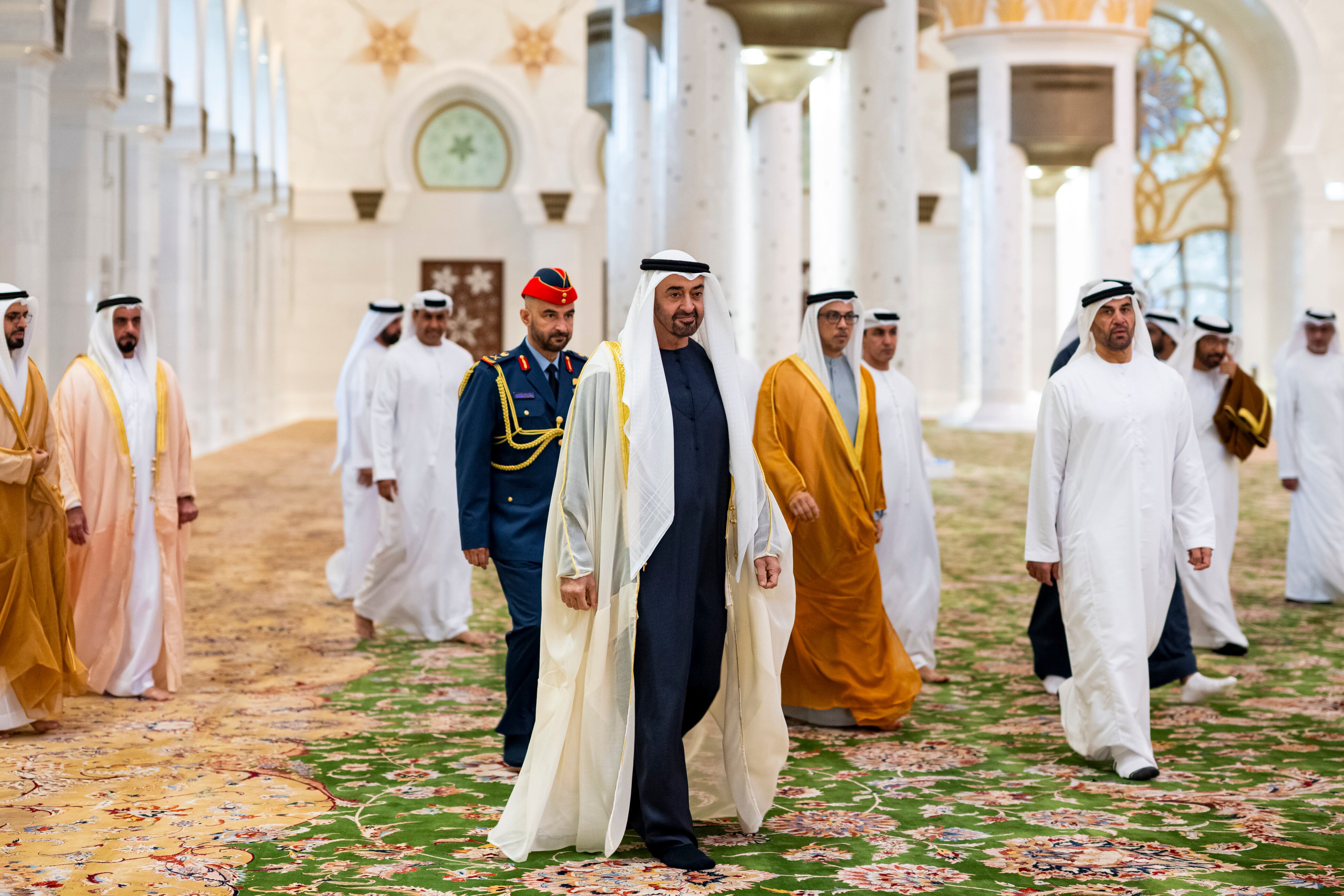 President Sheikh Mohamed performs Eid Al Adha prayers at Abu Dhabi's ...