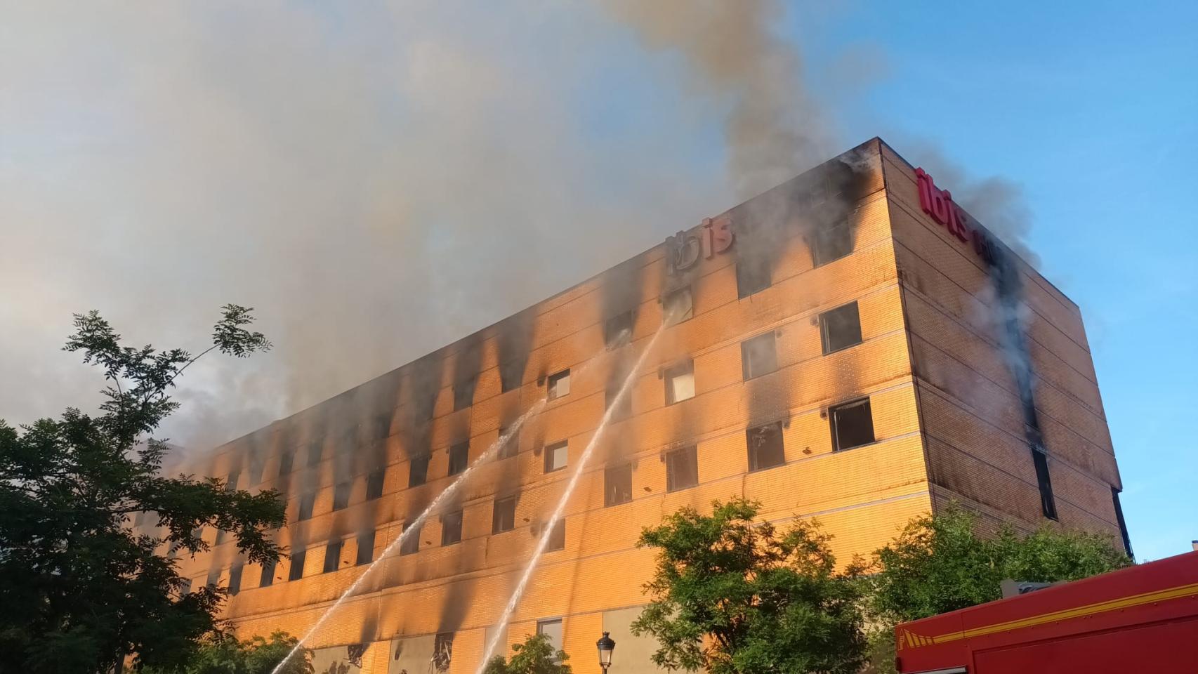 Así era por dentro el hotel Ibis Centro de Málaga antes de arder: un ...