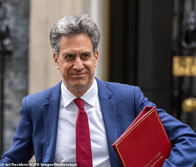 Tony Blair urges Keir Starmer to rip up Ed Miliband's 'illogical' net ...