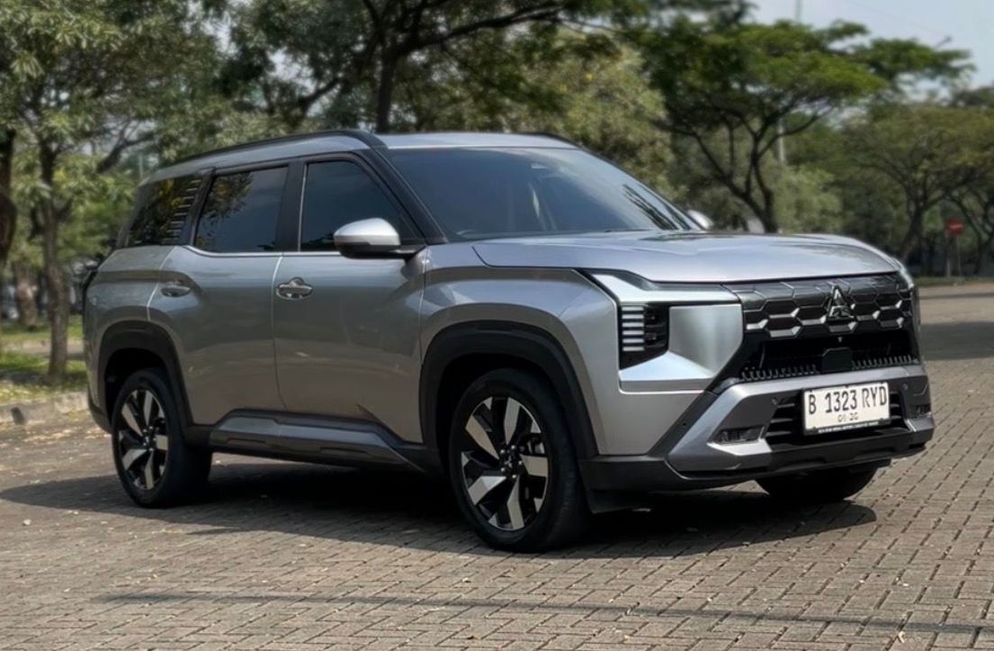 Mitsubishi Destinator SUV 7 seater cocok buat keluarga, nyaman hingga ...