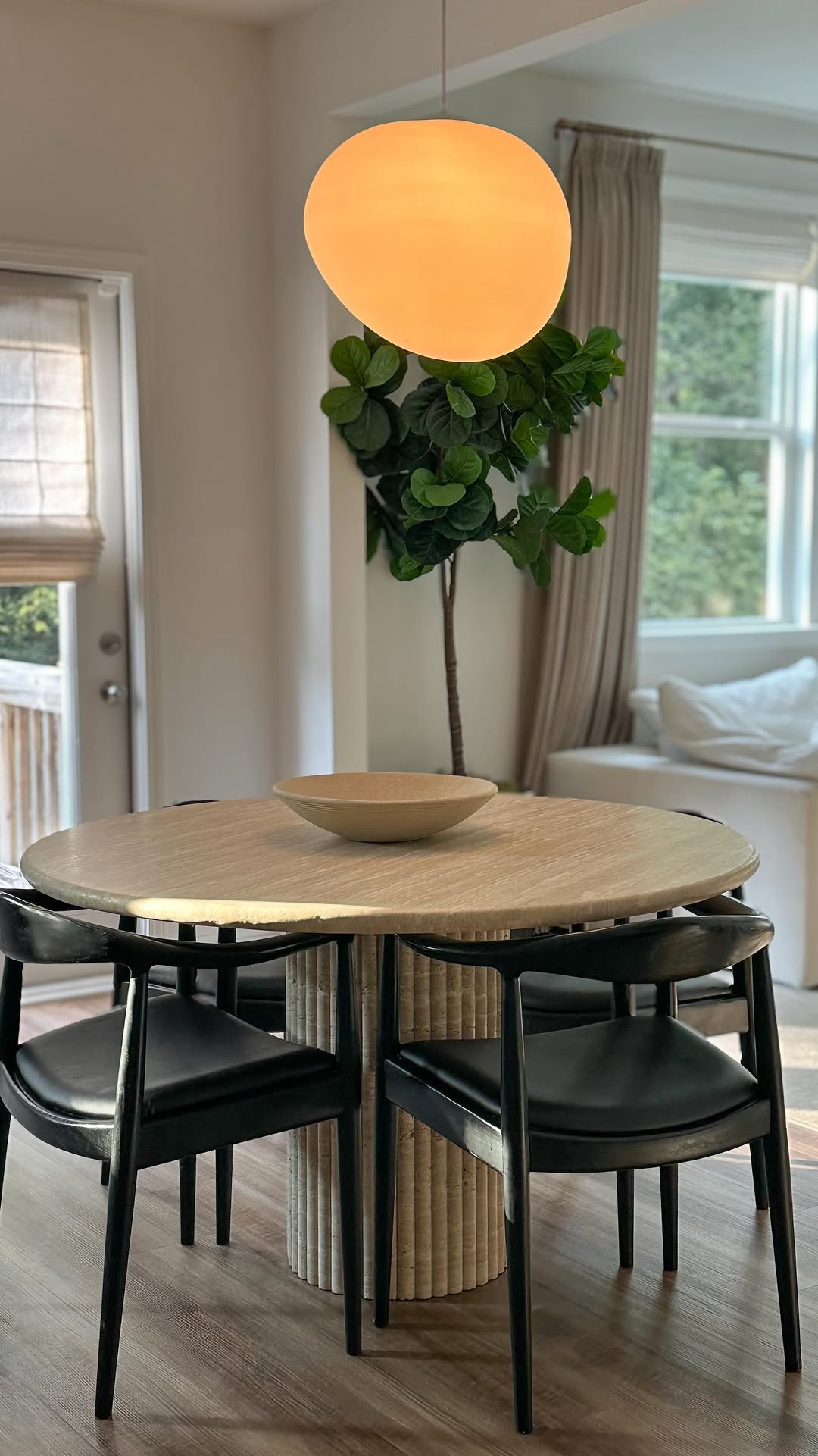 Stylish dining sets that elevate your mealtime