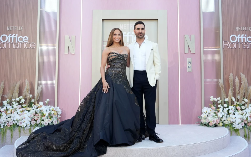 Jennifer Lopez praises 'magic' chemistry with Brett Goldstein at premiere