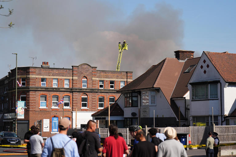 Fire at kosher store in London doesn't look suspicious, officials say