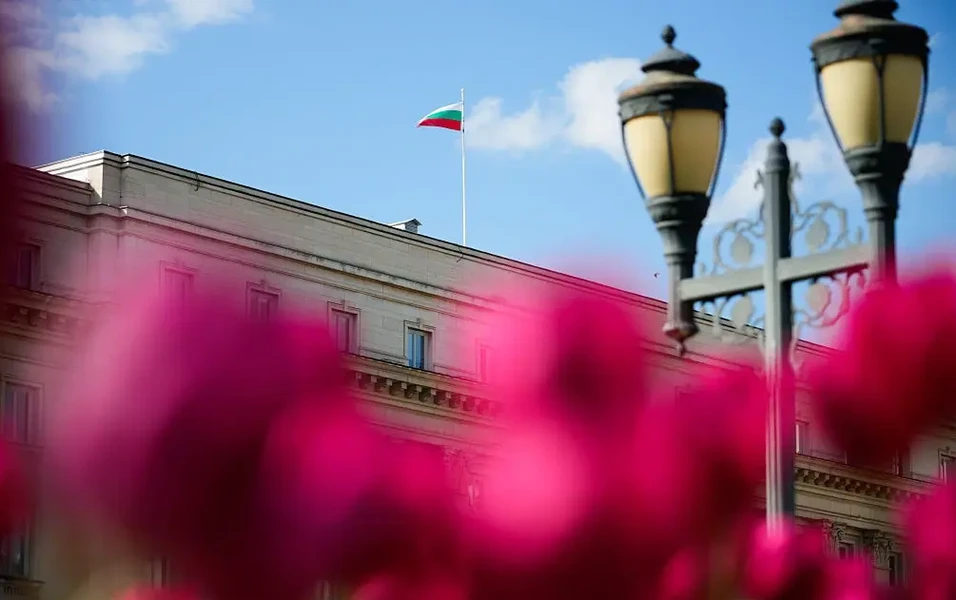 Bulgaria tops EU take-home pay list as savings gaps widen