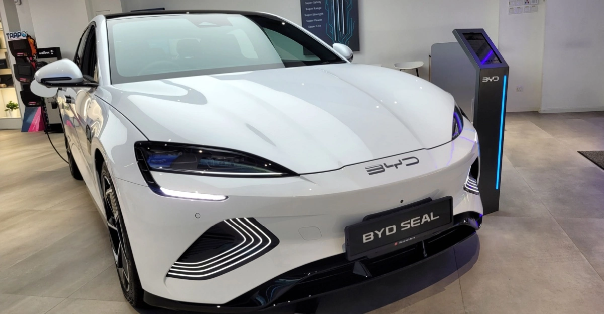 BYD:s nya elsuv lovar 630 kilometers räckvidd och snabbladdning på fem ...