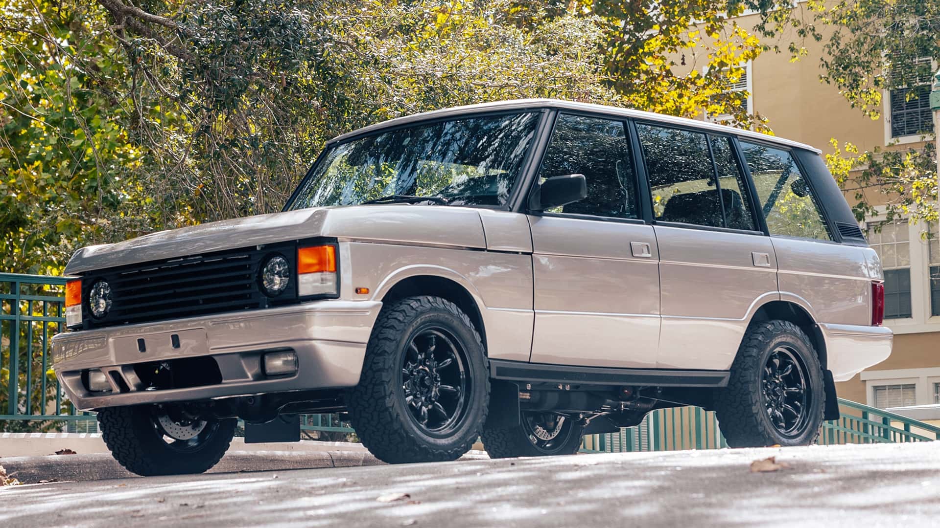 Range Rover Classic de 800 CV: el restomod más alocado