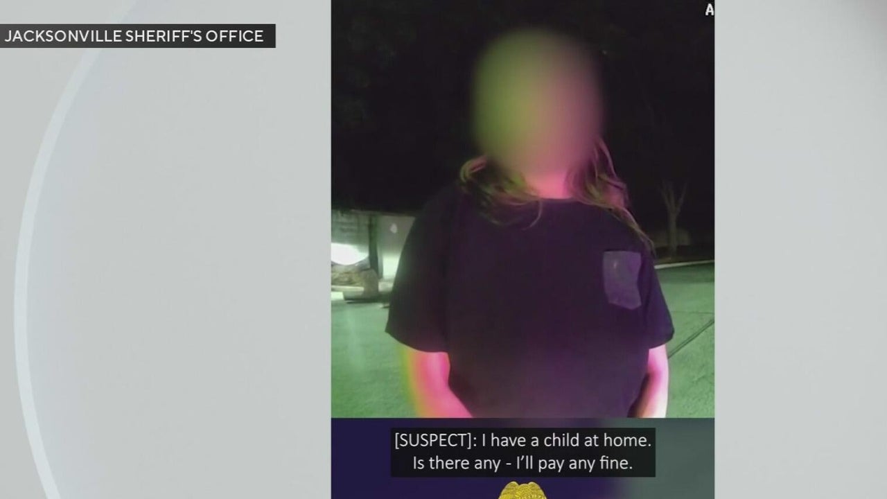 Jacksonville mom accused of speeding with child in back seat