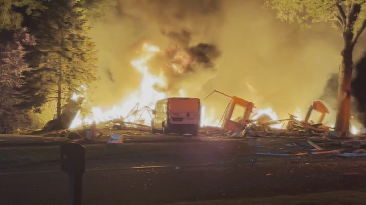 Newly released 911 calls highlight confusion, terror in moments after ...