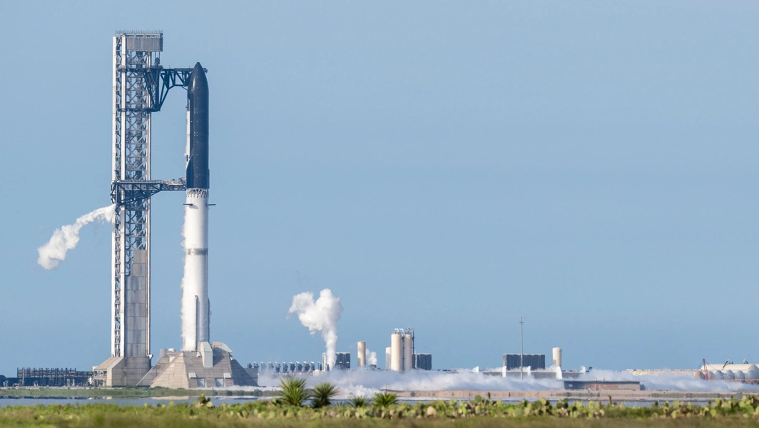 SpaceX’s Starship V3 test fuels record $2T IPO push