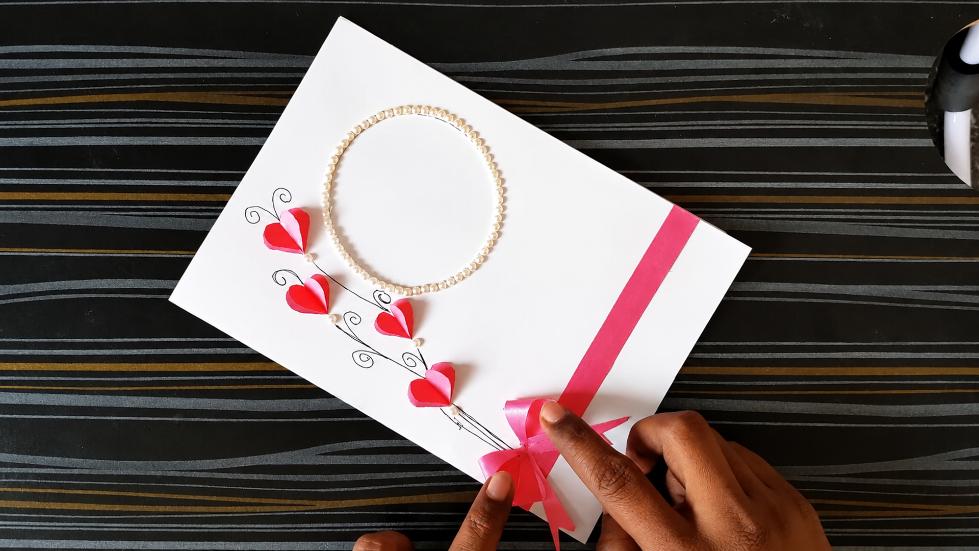 How to make an elegant handmade greeting card