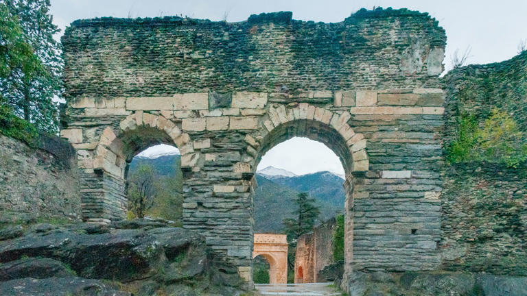 The engineering marvels of ancient aqueducts