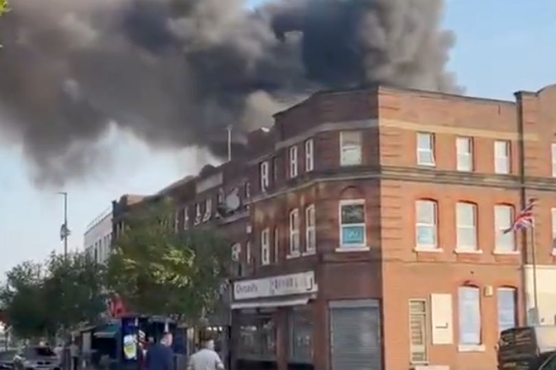 Fire behind Jewish supermarket Kosher Kingdom in Golders Green with 15 ...